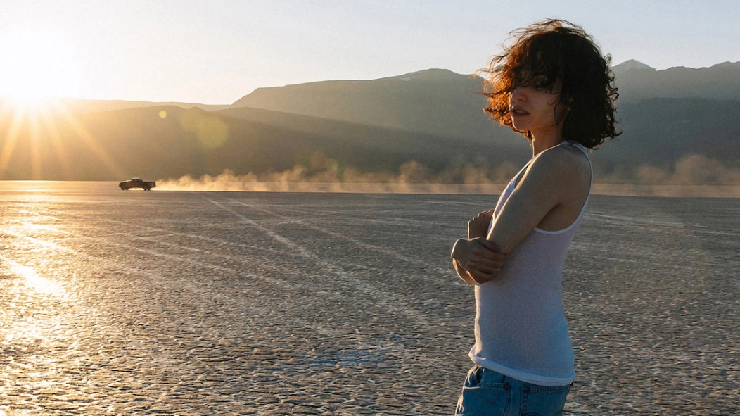 The intimate and indefinite world of Jane Remover