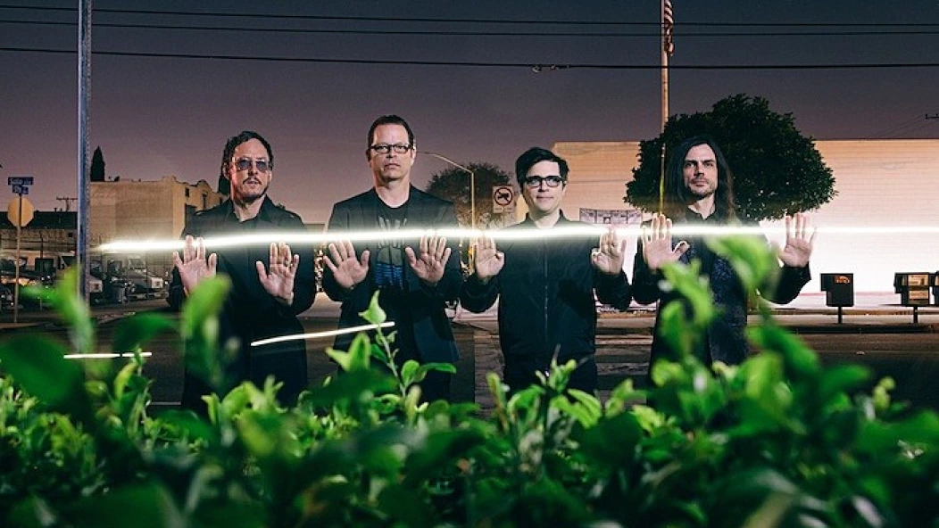 There’s no way you’re going to beat this new 8-bit Weezer game