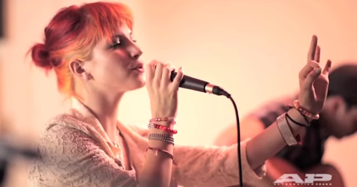 Paramore performs show in AP office for 2011 AP Sessions video