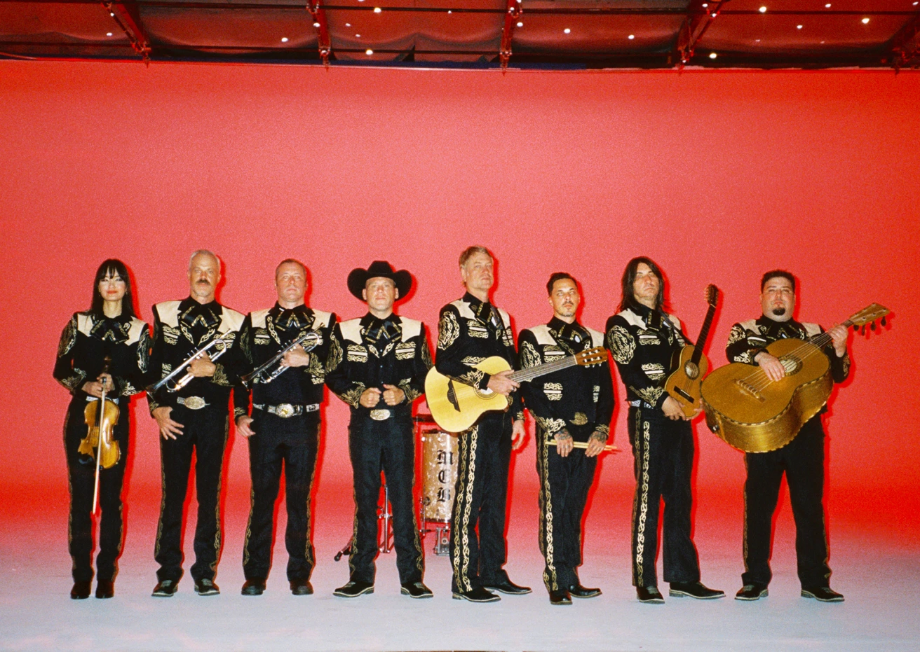 With Mariachi El Bronx IV, Mariachi El Bronx ride again