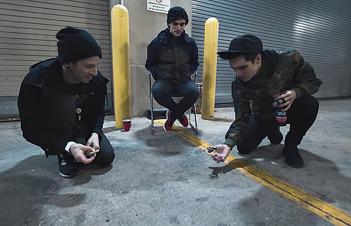 Josh Dun And Brendon Urie Josh Dun Bye Gif's | Tenor