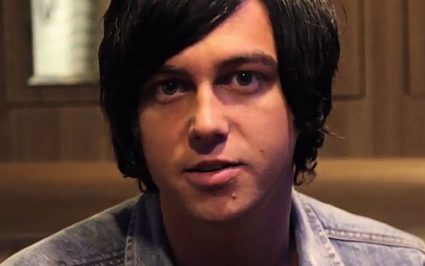 Kellin Quinn explains meaning behind "Kick Me"