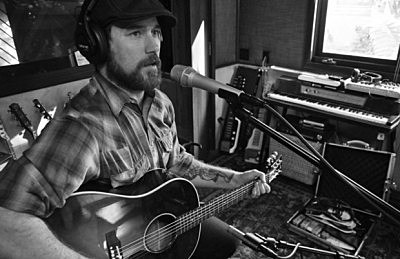 Chuck Ragan to play Stageit show live from his home tonight