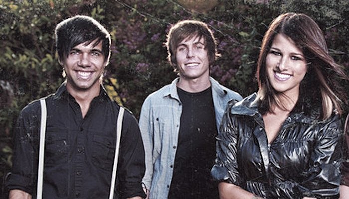 Cassadee Pope confirms Hey Monday reunion set at Pop-Punk Homecoming event