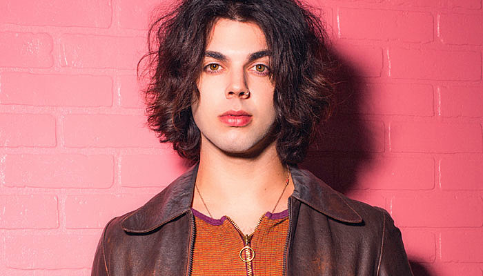 Micky James encourages us to take our country back on “Kings”