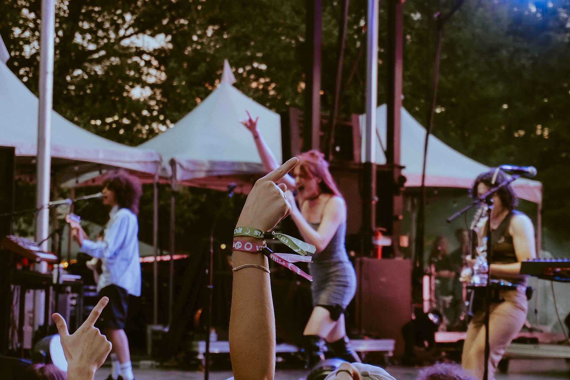 Witness MUNA's fearless performance at Seattle’s Day In Day Out