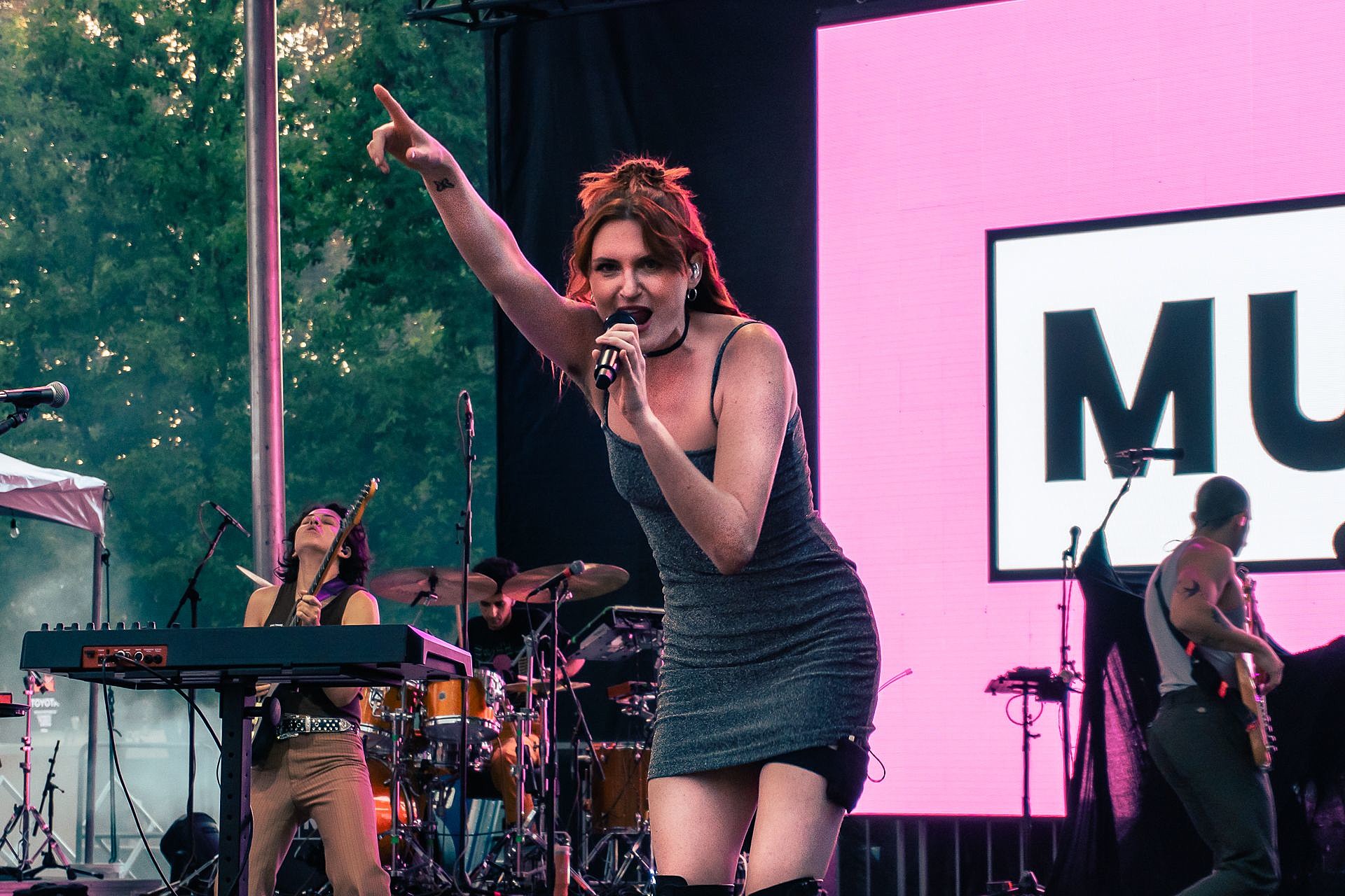 Witness MUNA's fearless performance at Seattle’s Day In Day Out