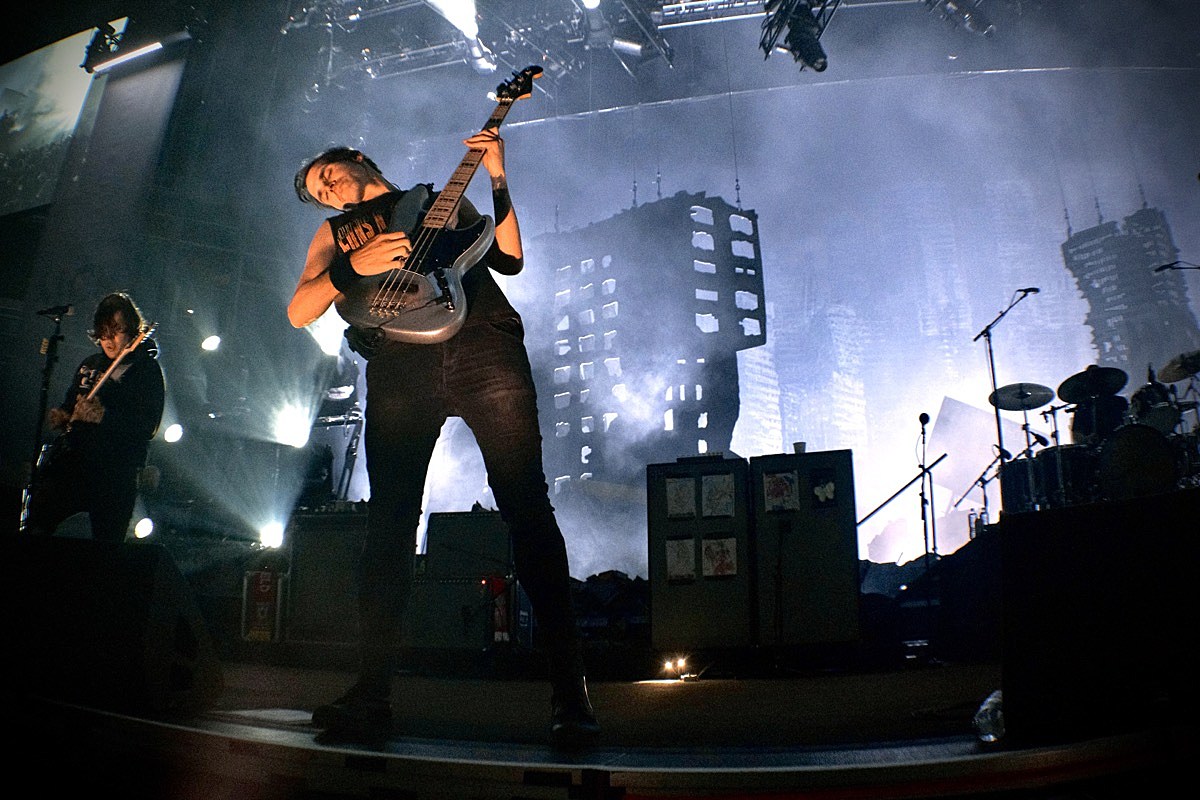 Review: My Chemical Romance's 9/11 show was cathartic & raucous