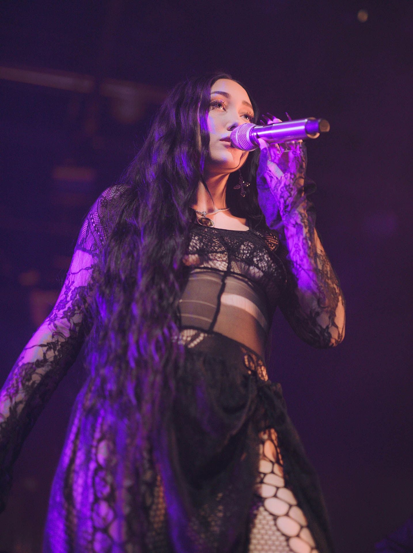 See Noah Cyrus’ spellbinding performance at Brooklyn Steel