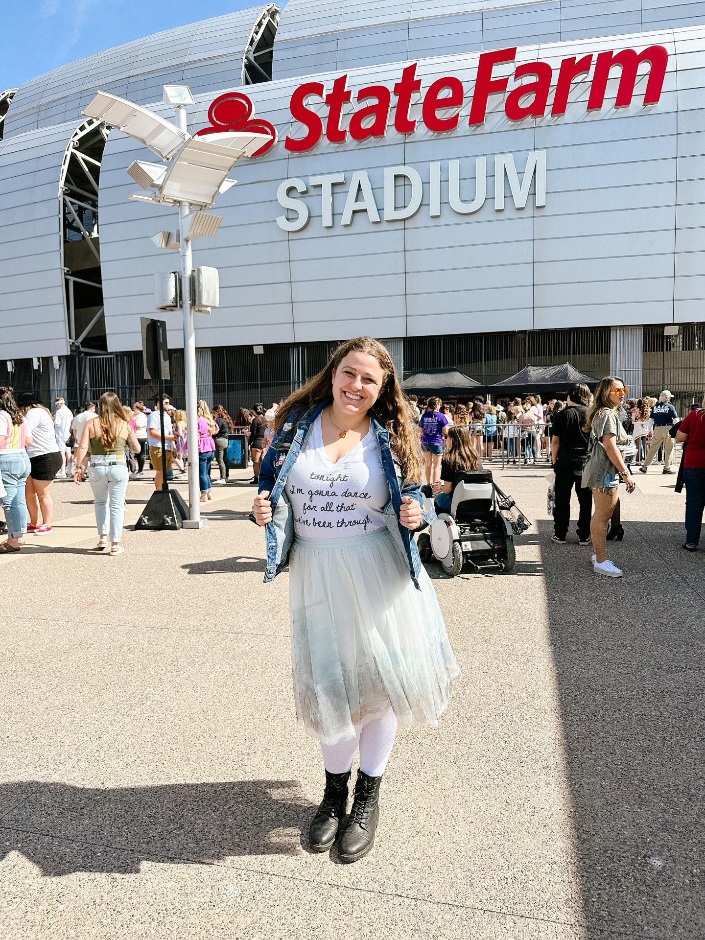 See Swifties recreate iconic Taylor Swift looks at the Eras Tour