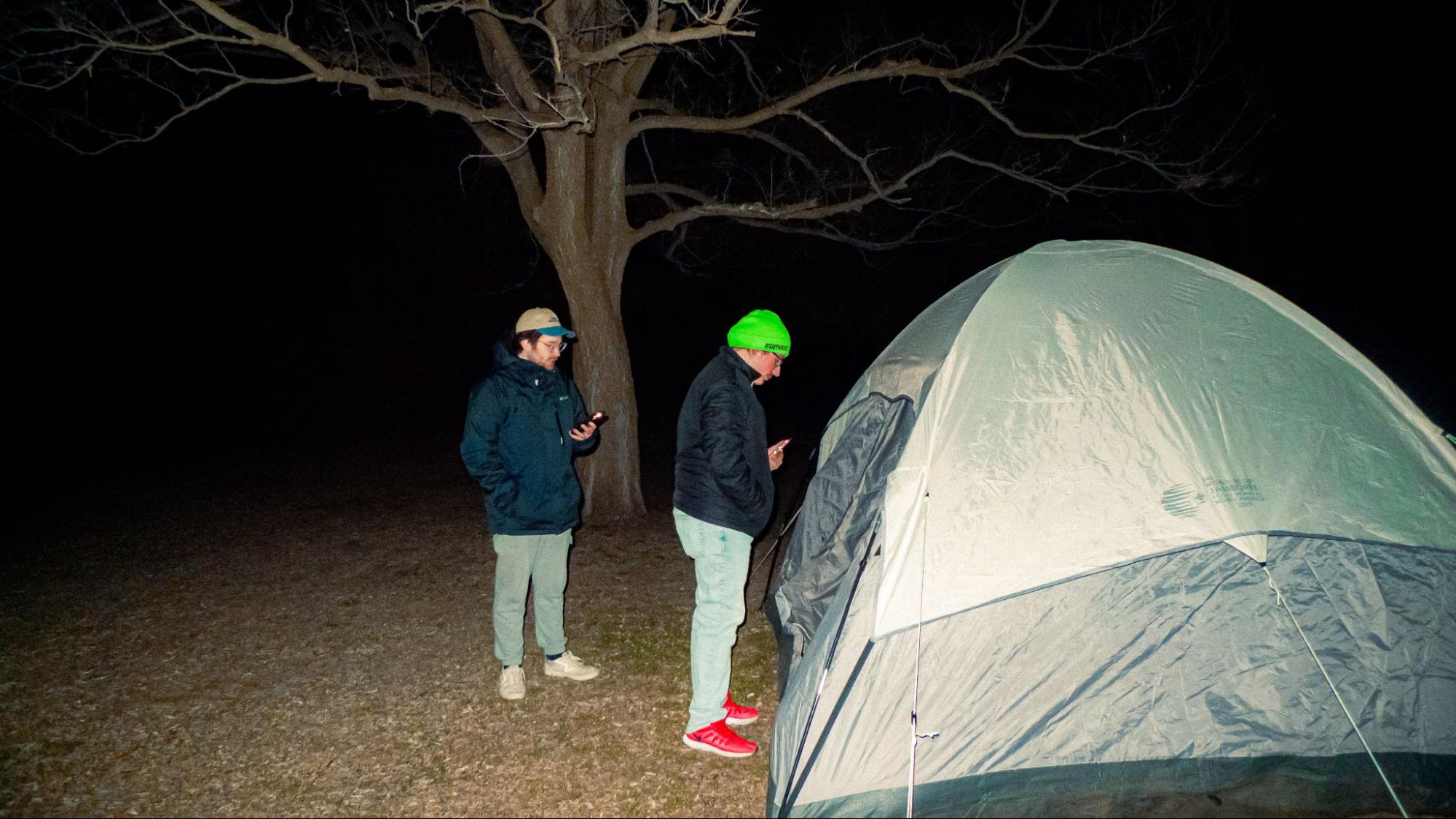 Arcadia Grey take us inside their tour with glass beach and Fleece Kawasaki