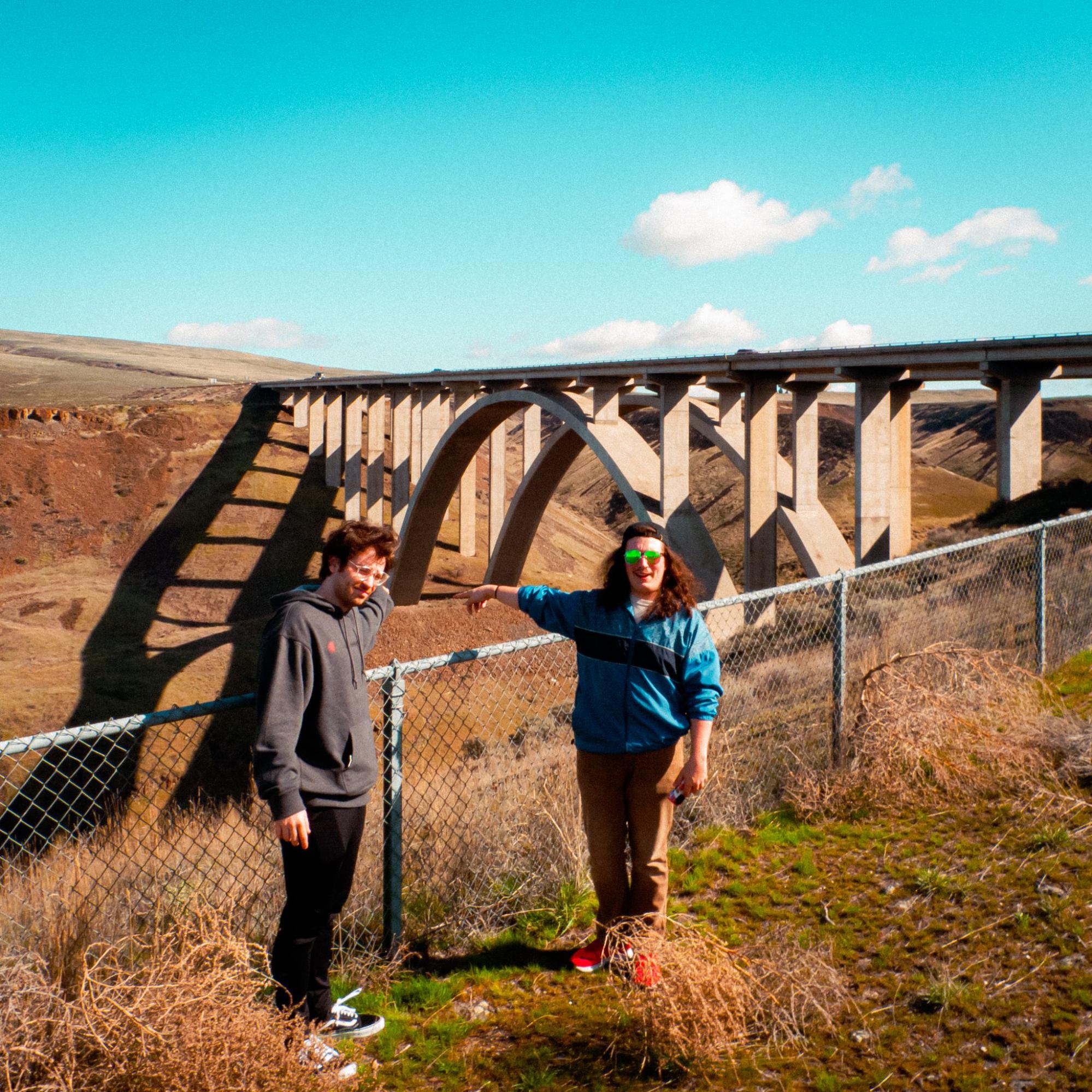 Arcadia Grey take us inside their tour with glass beach and Fleece Kawasaki