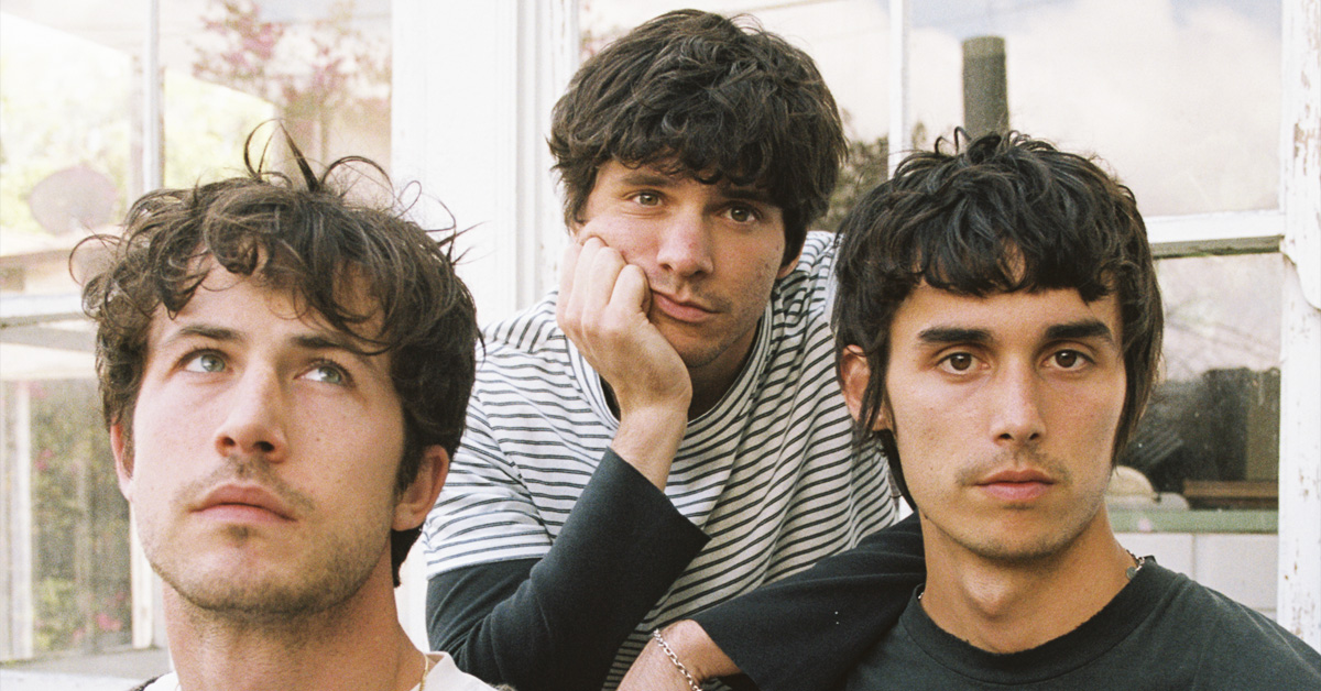 Wallows: In search of new sensations